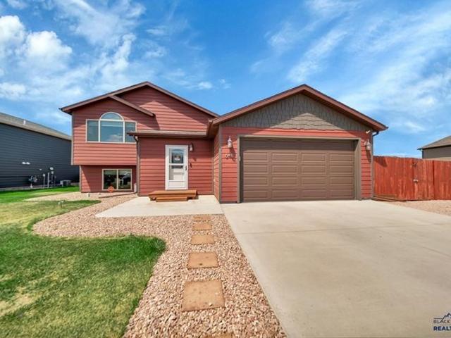 648 Liberty Park Dr, Box Elder, SD 57719