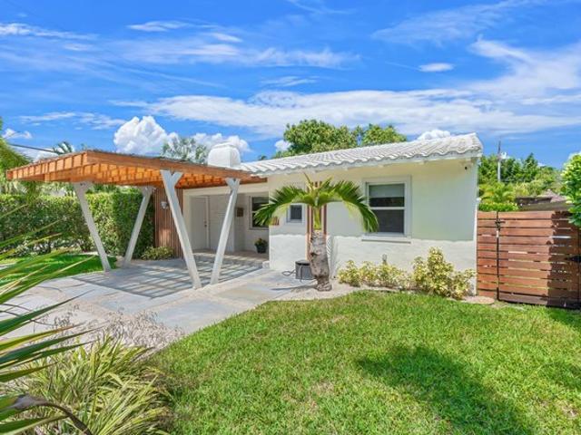 648 NE 17th Ave, Fort Lauderdale, FL 33304