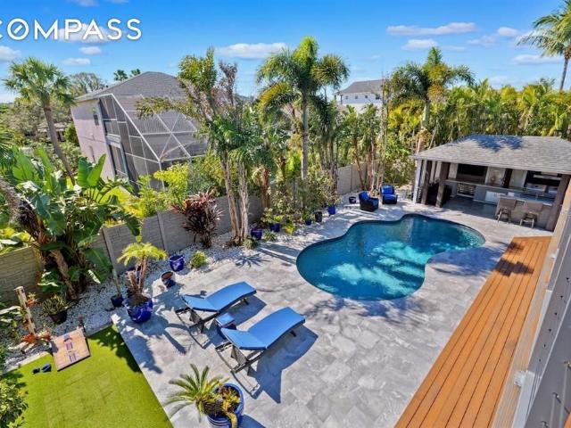 648 Santa Maria Dr, Tierra Verde, FL