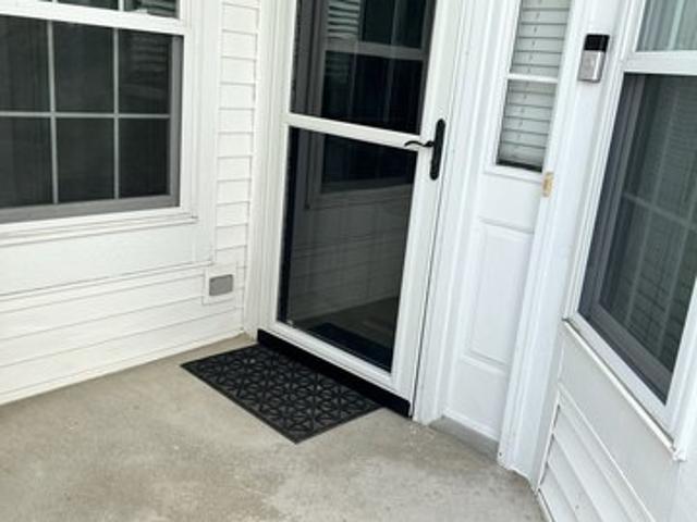 648 Springwood Dr Unit 1, Joliet, IL 60431