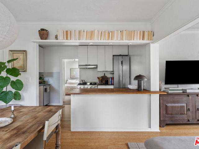 648 Palms Blvd, Venice, CA 90291 | MLS #26814 | Compass