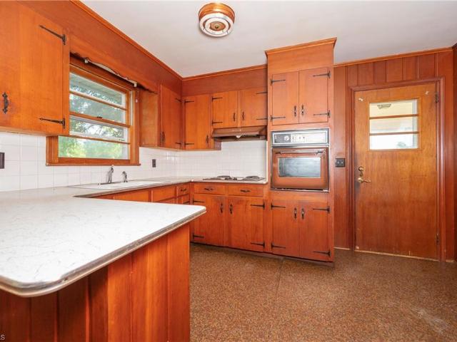 648 Richie Road