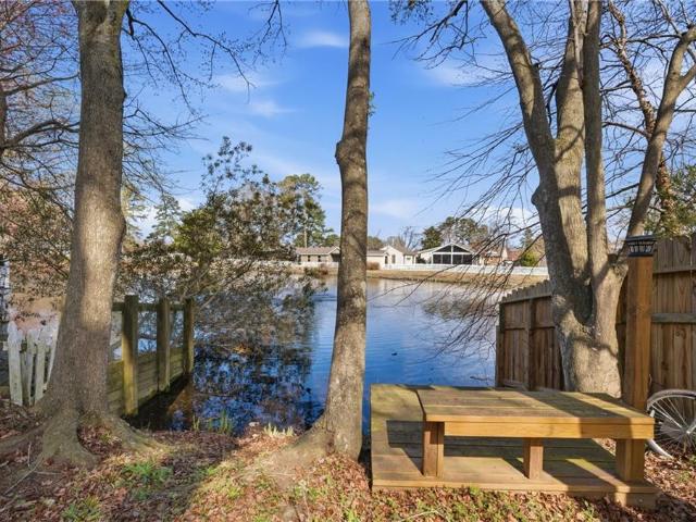 648 Rutherford DR
