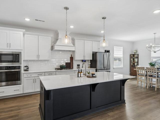 648 Whitetail Court