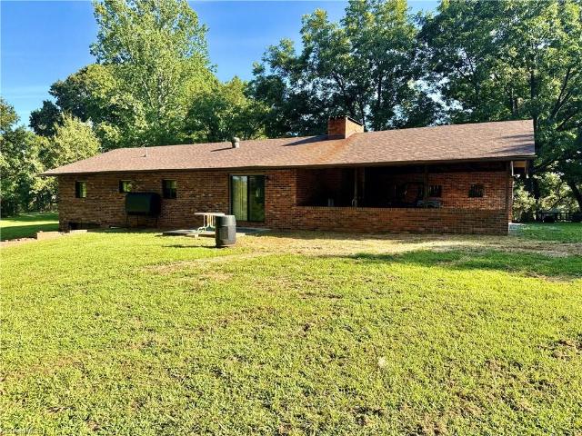6494 W US Highway 64