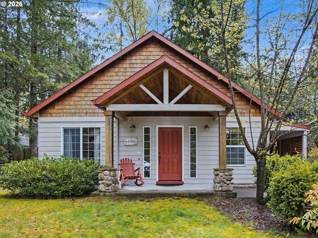 64966 E Riverside Dr, Brightwood, OR 97011