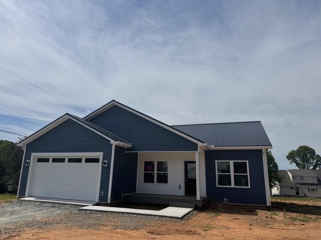 6496 Scruggs Rd, Moneta, VA 24121