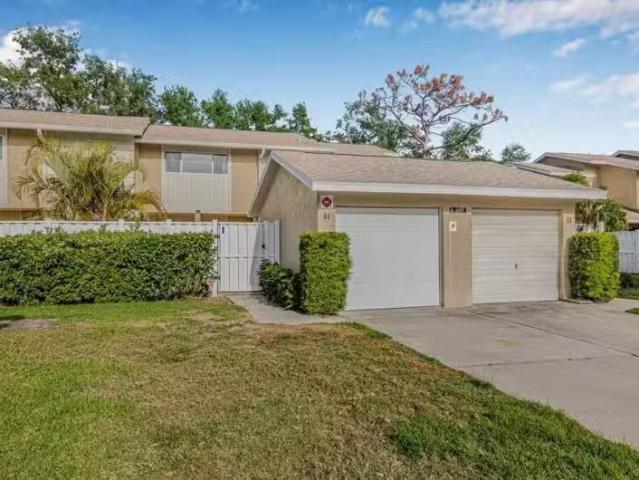 6497 Cape Hatteras Way NE #3, Saint Petersburg, FL 33702 MLS.