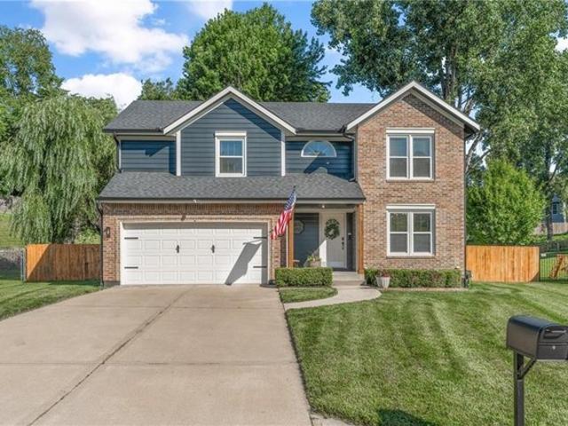 6498 NW Morrell Dr, Parkville, MO 64152