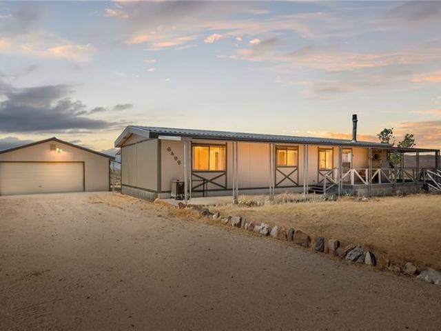 6498 W Chloride Rd, Golden Valley, AZ 86413