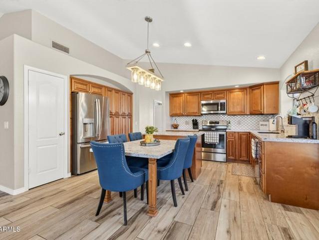6491 W Wahalla Ln, Glendale, AZ 85308