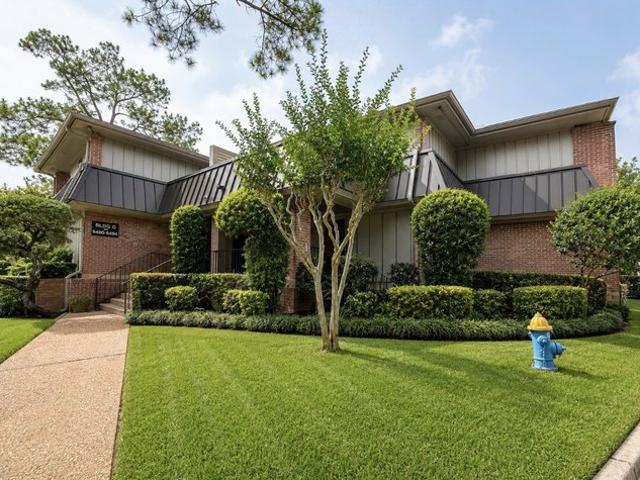 6492 Bayou Glen Rd, Houston, TX 77057