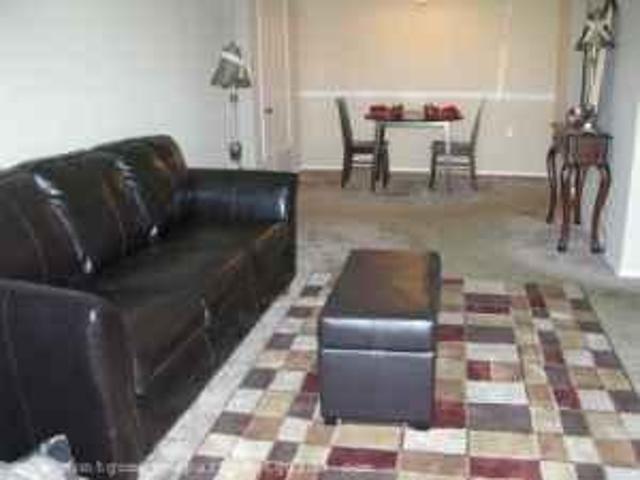 $649 / 2br Great DEAL on two bedrooms Woodmere at the Lake map