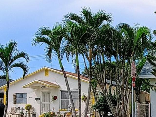 649 58th St, West Palm Beach, FL 33407