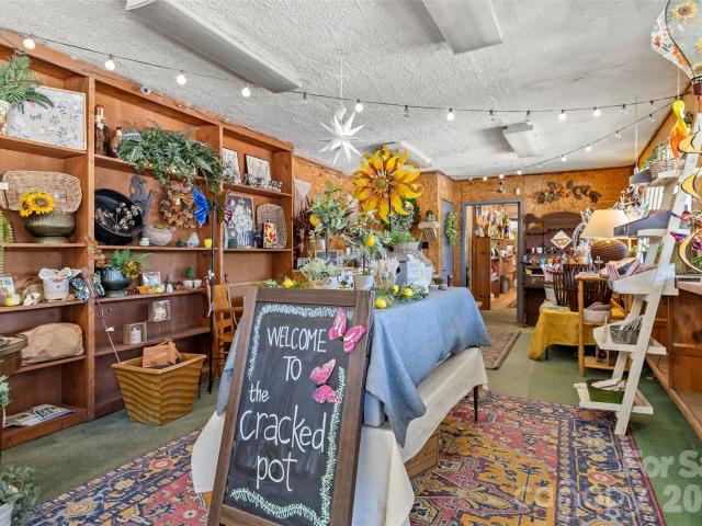 649 Columbia Road