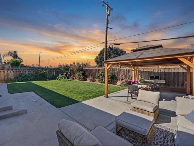 649 Chauncey Way