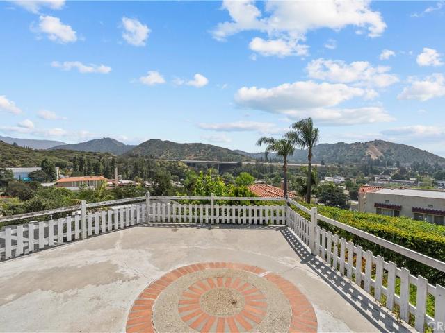 649 Atkins Dr, Glendale, CA 91206 | MLS #GD26077 | Compass