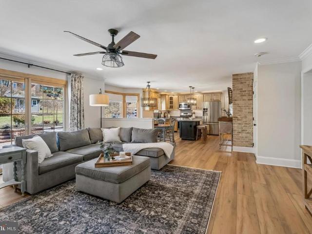 649 Glendale Road