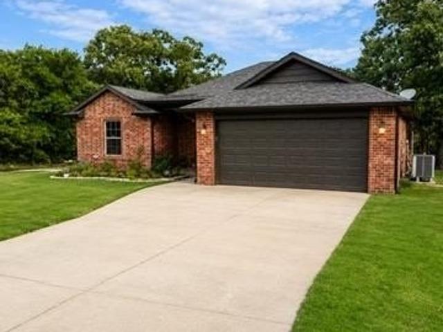 649 Franklin St, Jones, OK 73049