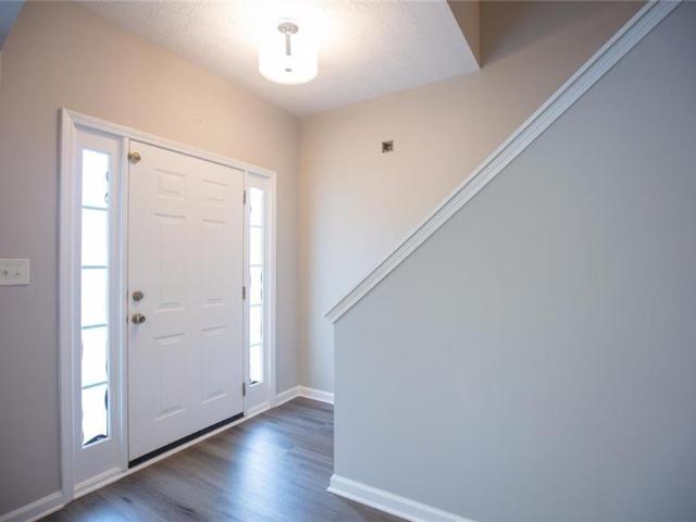 649 Kenridge Drive
