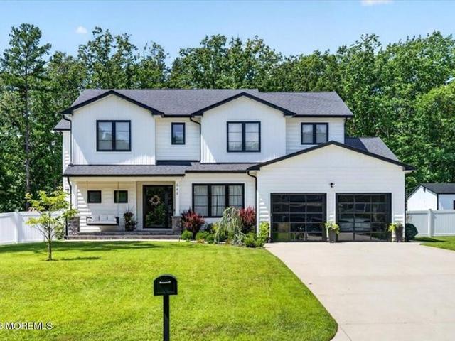 649 Homestead Rd, Jackson, NJ 08527