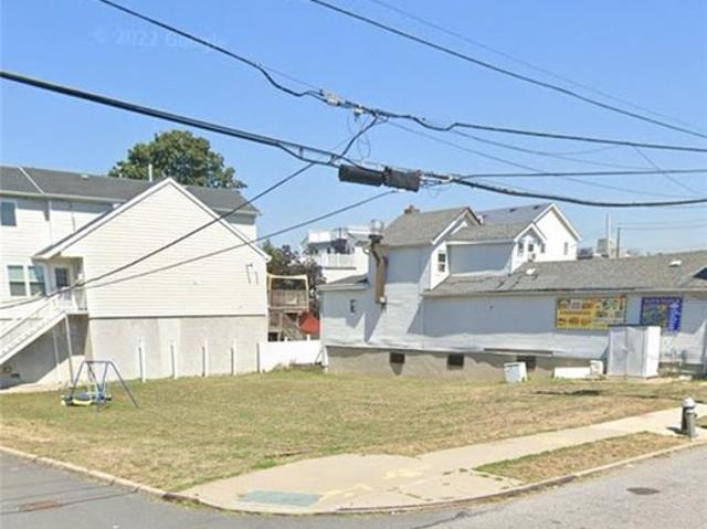 649 Oceanside Ave Lot 37, Staten Island, NY 10305