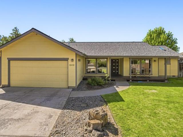 649 NW 21st Ct, Redmond, OR 97756