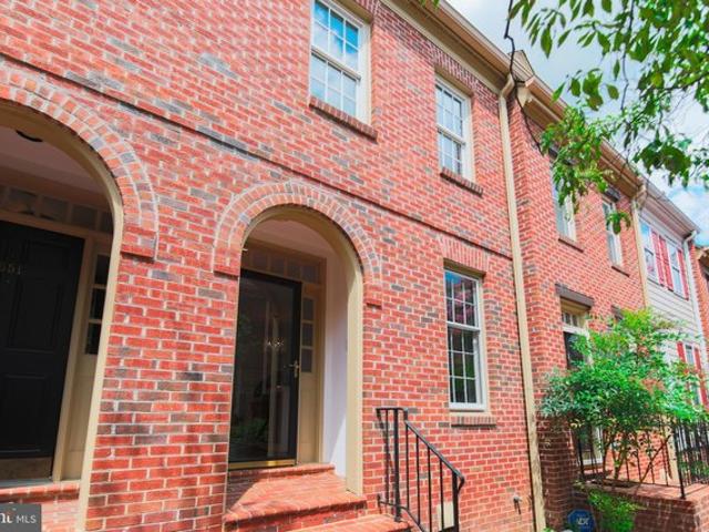 649 S Columbus St, Alexandria, VA 22314