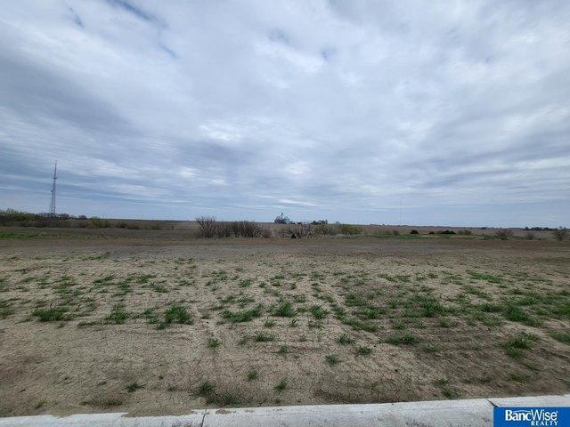 649 S Railroad St, Hallam, NE 68368