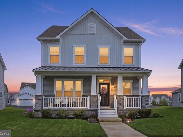 649 Spring Hollow Dr, Middletown, DE 19709