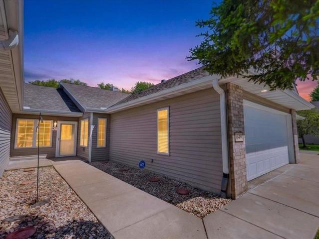 649 Springbrook Cir Unit 46, DeForest, WI 53532