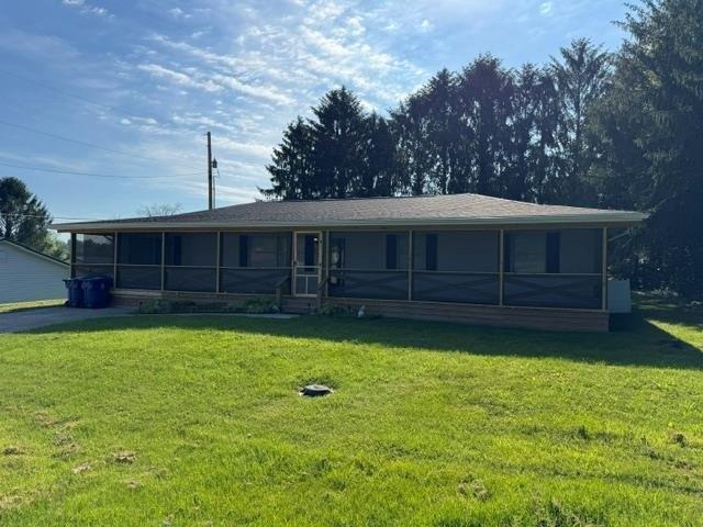 649 Sunset Dr, Wellston, OH 45692