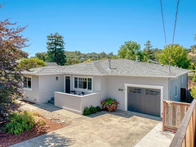 649 Peach St, Novato, CA 94945