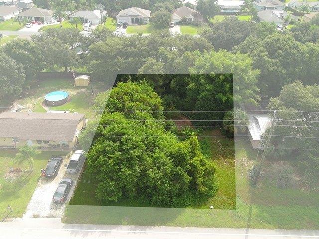649 Roseland Rd, Sebastian, FL 32958