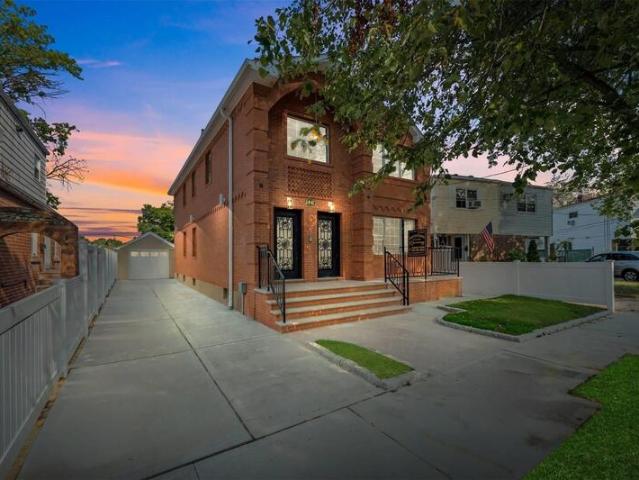 64 47 th Street, Kew Gardens, NY 11367