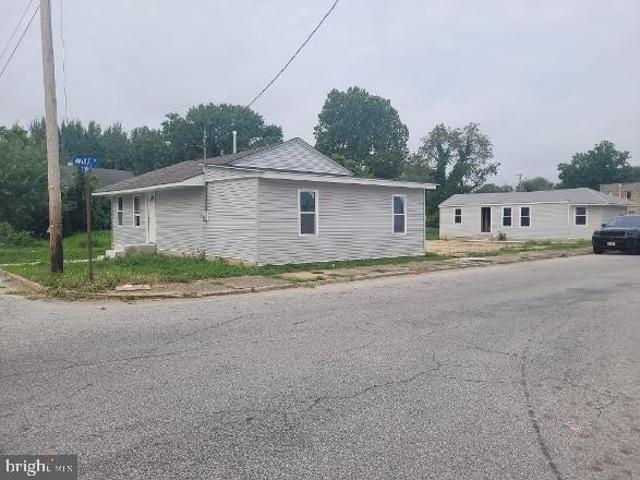 64 70 Walnut St, Penns Grove, NJ 08069