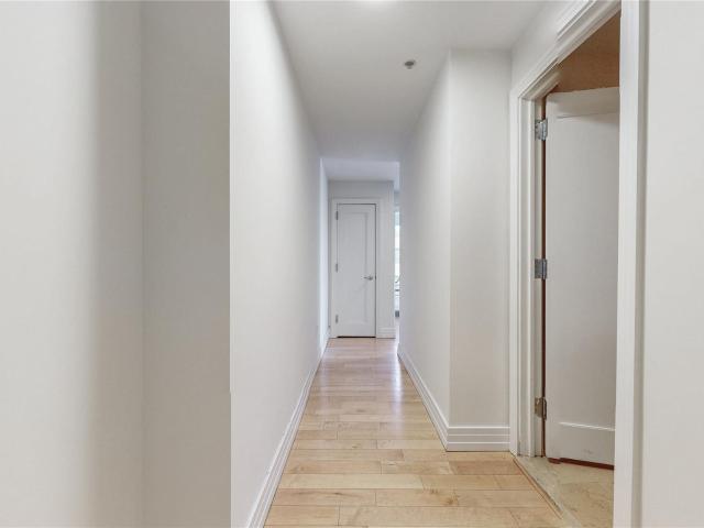 64 05 Yellowstone Boulevard 409S
