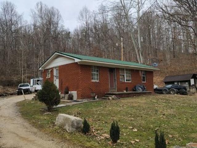 64 Tara Ct, Grayson, KY 41143