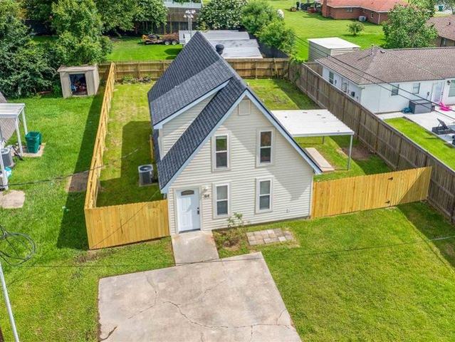 64 W Beech St, Sulphur, LA 70663