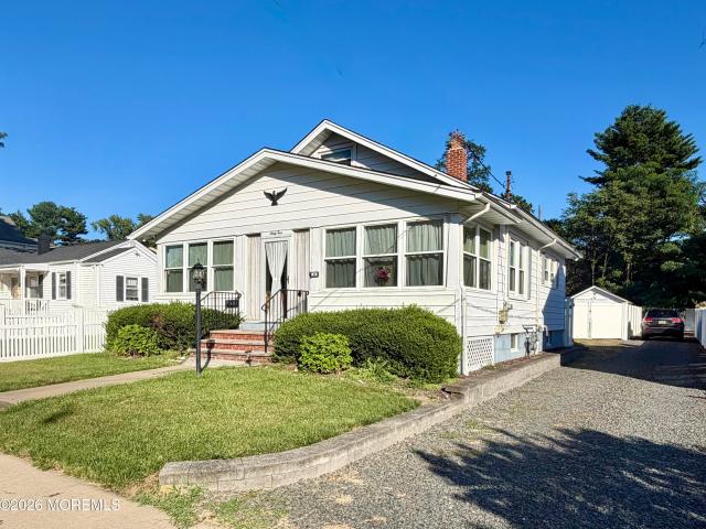 64 W George Street