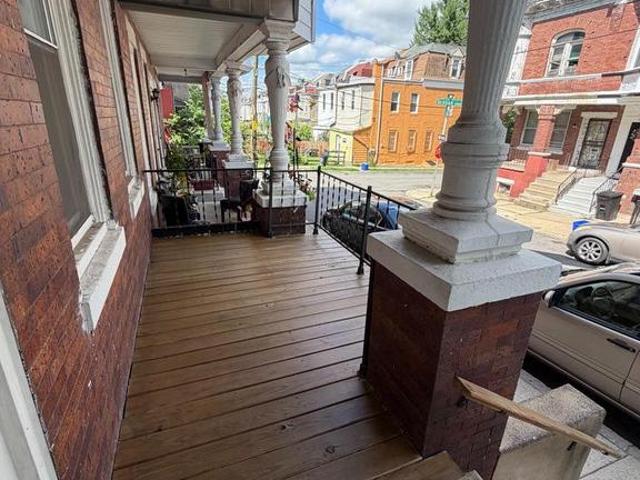 64 W Sharpnack Street