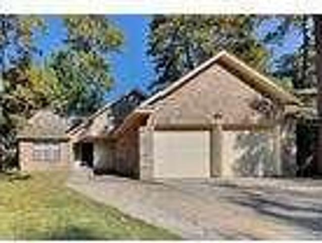 64 W Timberspire Court The Woodlands Texas 77380