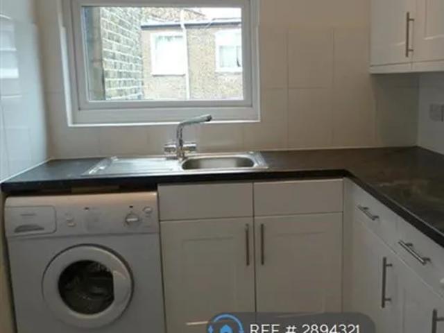 64 Warwick Road, London, SW5 9HB, United Kingdom | 4 bed apartment for rent #167548002 | Rentberry