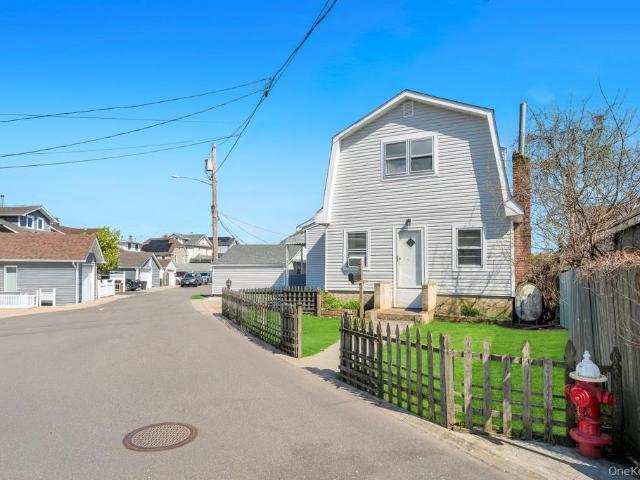 64 West Ave, Lawrence, NY 11559 | MLS #988612