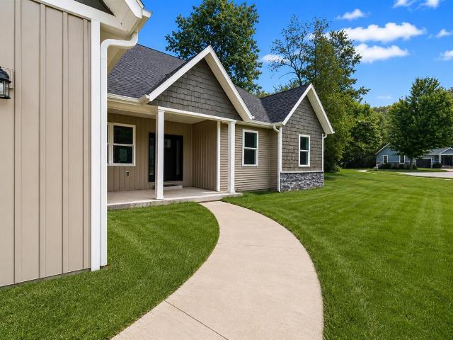64 Arapaho Trail