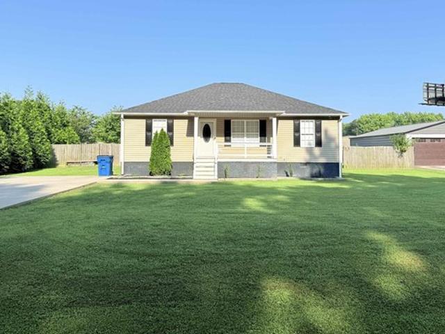 64 Belair Dr, Arab, AL 35016