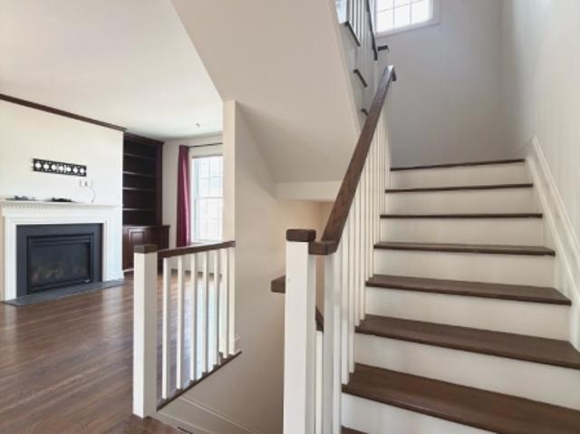 64 Bloomfield Ave