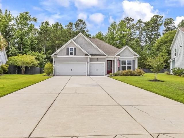 64 Black Pearl Ct, Pawleys Island, SC 29585