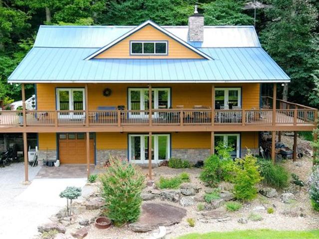 64 Bronc Dr, Pottersville, MO 65790