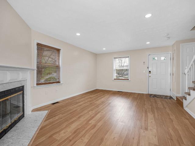 64 Cadogan Way